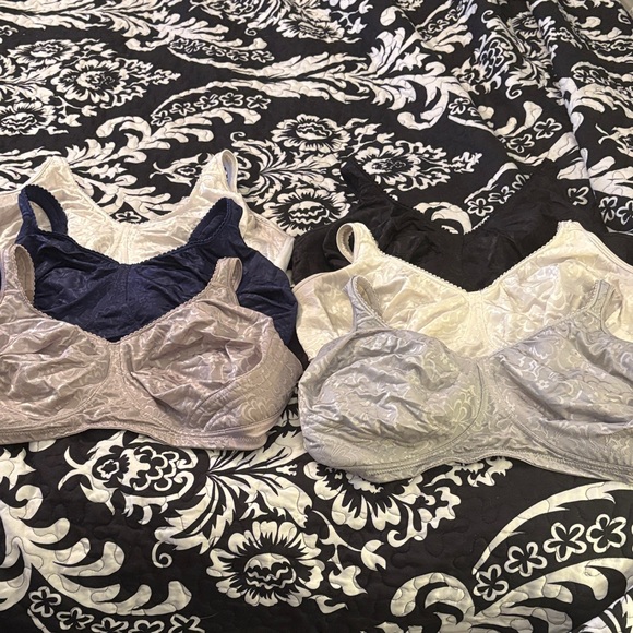 Playtex | Intimates & Sleepwear | Set Of 6 Womens Playtex Bras Set ...